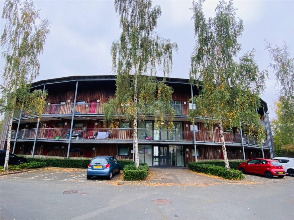 Ridge Close, Huddersfield, 2 bedroom, Flat - Purpose Built
